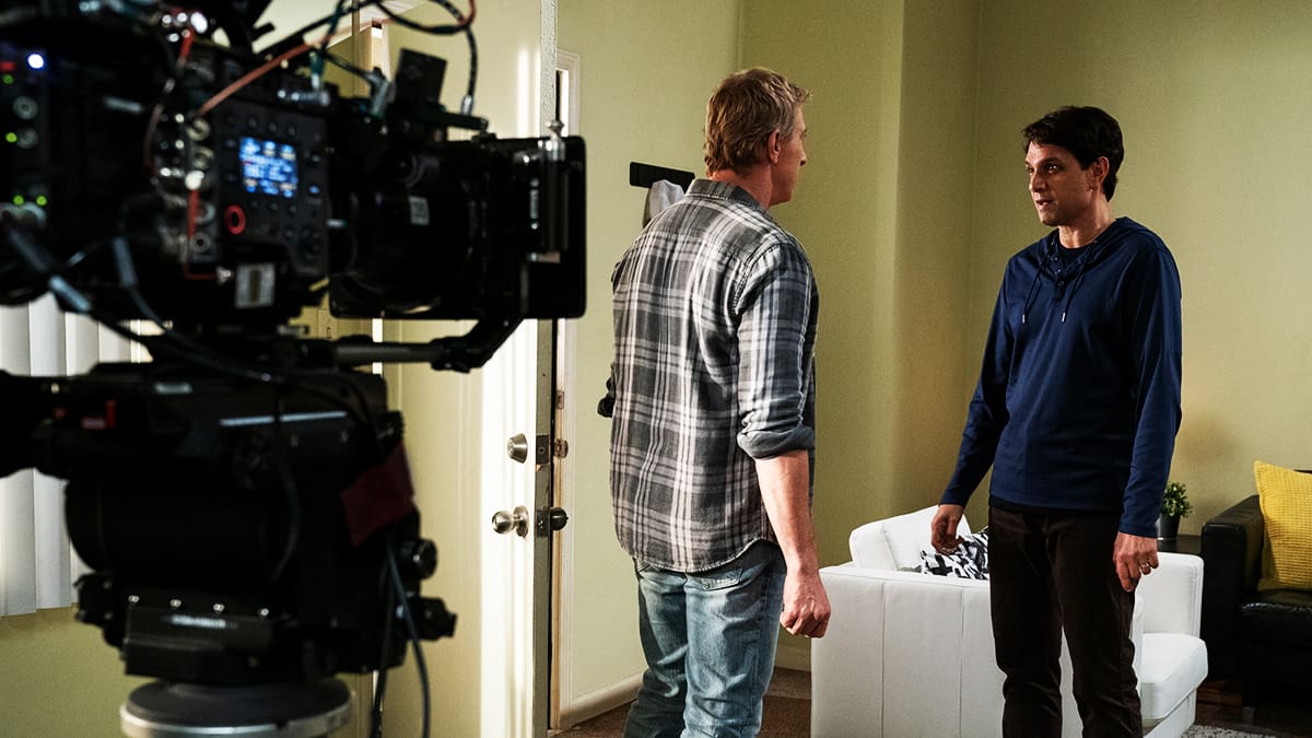 Netflix Shows and Movies Restarting Filming Following End of Strikes ...